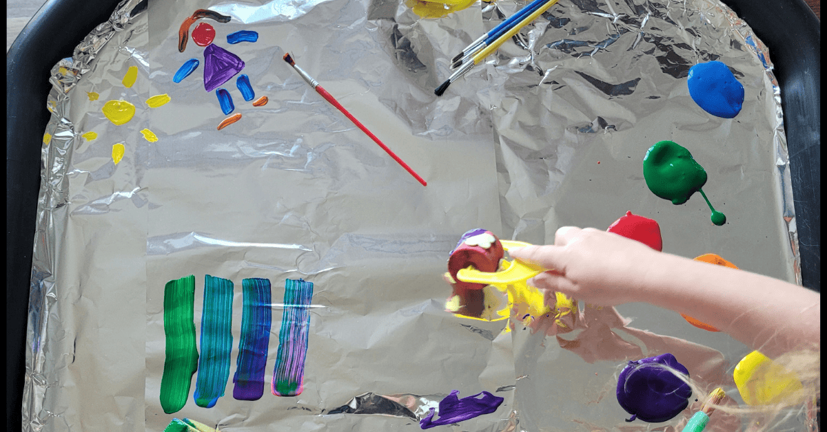 10+ Painting Tuff Tray Ideas for Toddlers and Preschoolers : Fun and ...